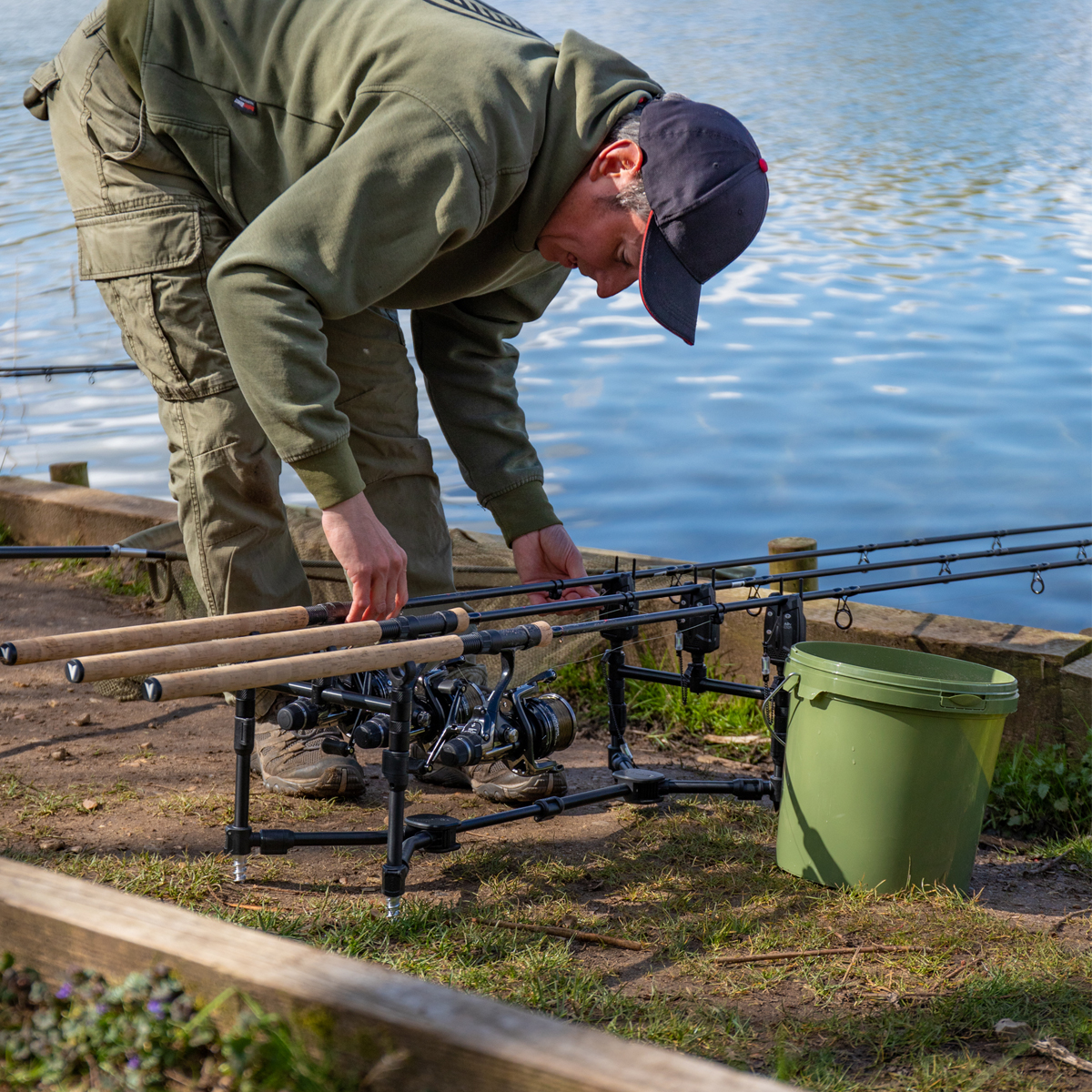 Fox Black Label QR 3 Rod Pod Complete | Angling Direct NL