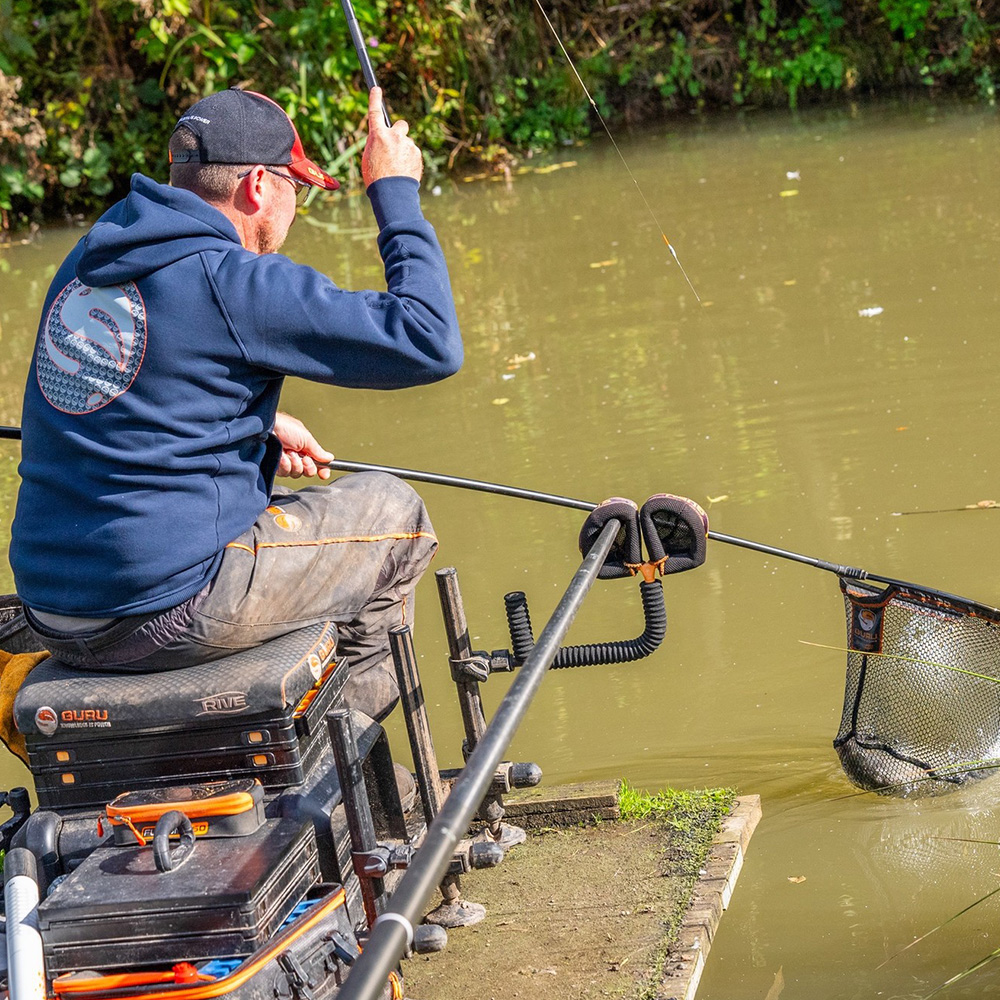 Guru N-Gauge Pro F1 Schepnet Steel 270 | Angling Direct NL