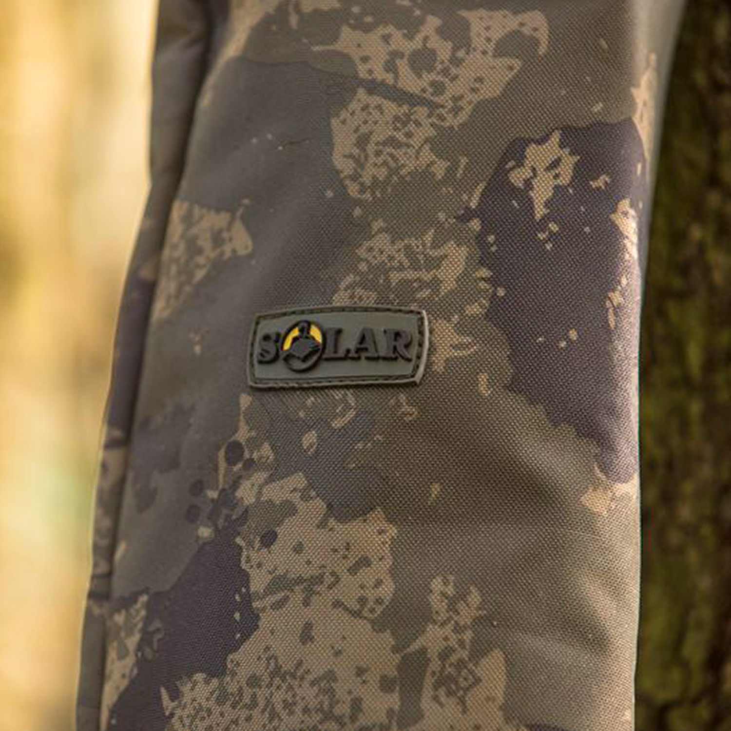 Solar Tackle Undercover Camo 3+2 Rod Holdall 12ft | Angling Direct NL